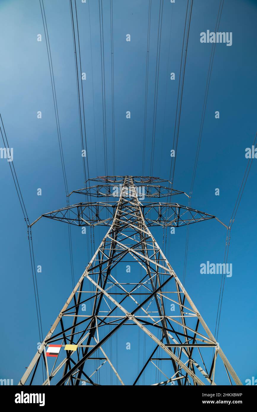 High voltage electric transmission tower hi-res stock photography and ...