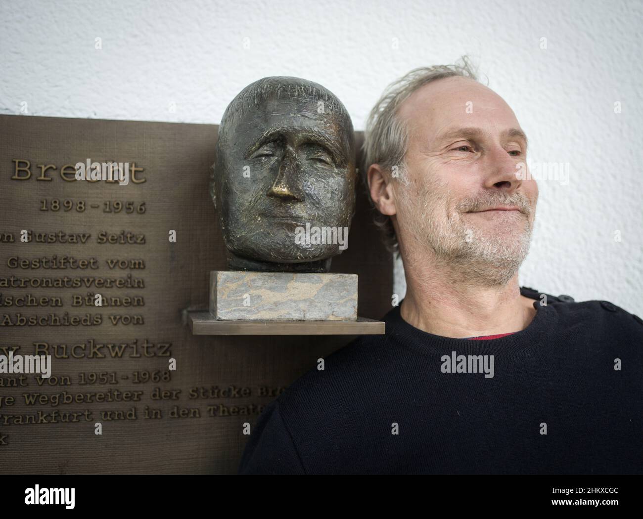 PRODUCTION - 01 February 2022, Hessen, Frankfurt/Main: Actor Wolfram ...