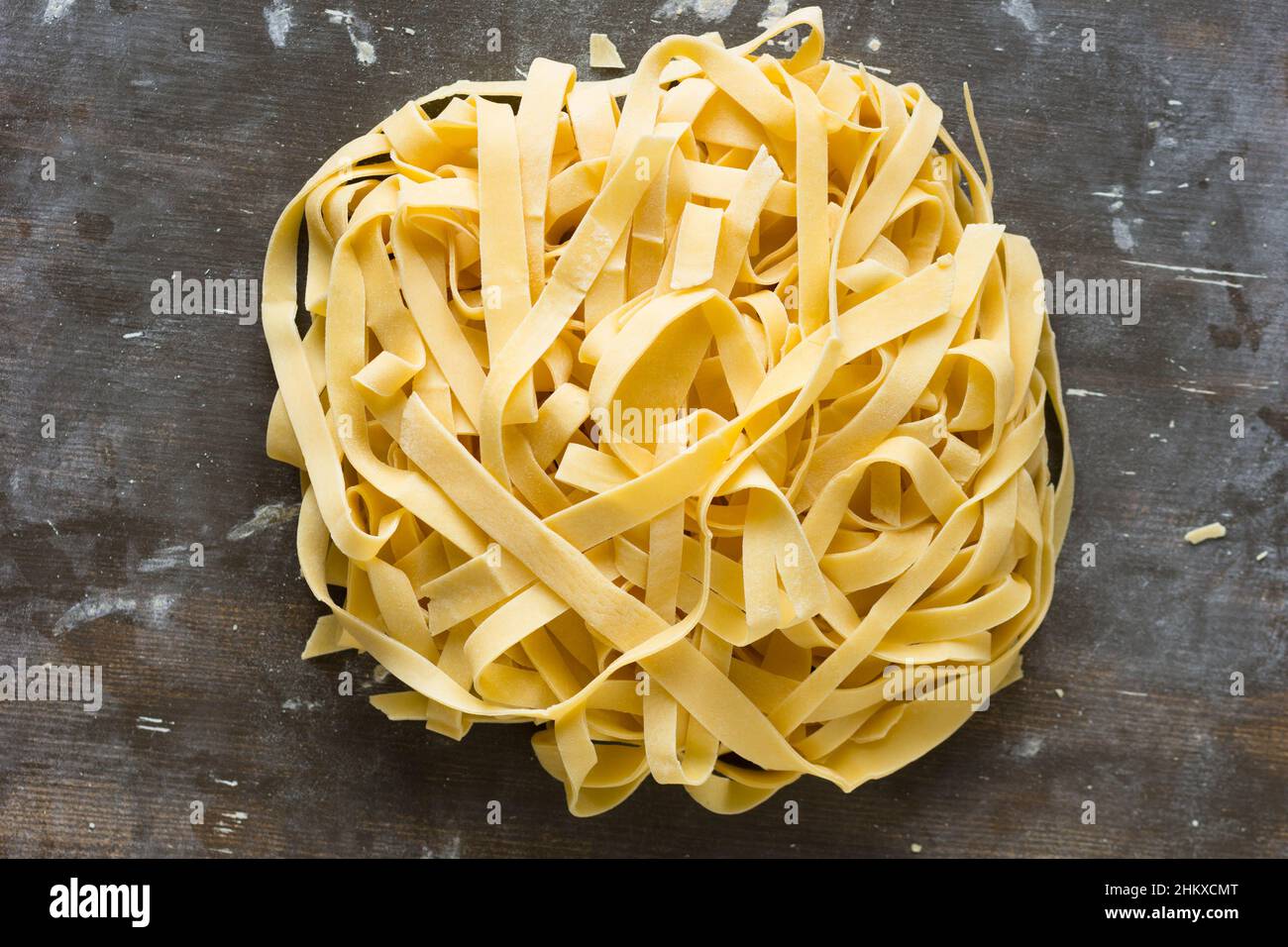 Curved noodles hi-res stock photography and images - Alamy