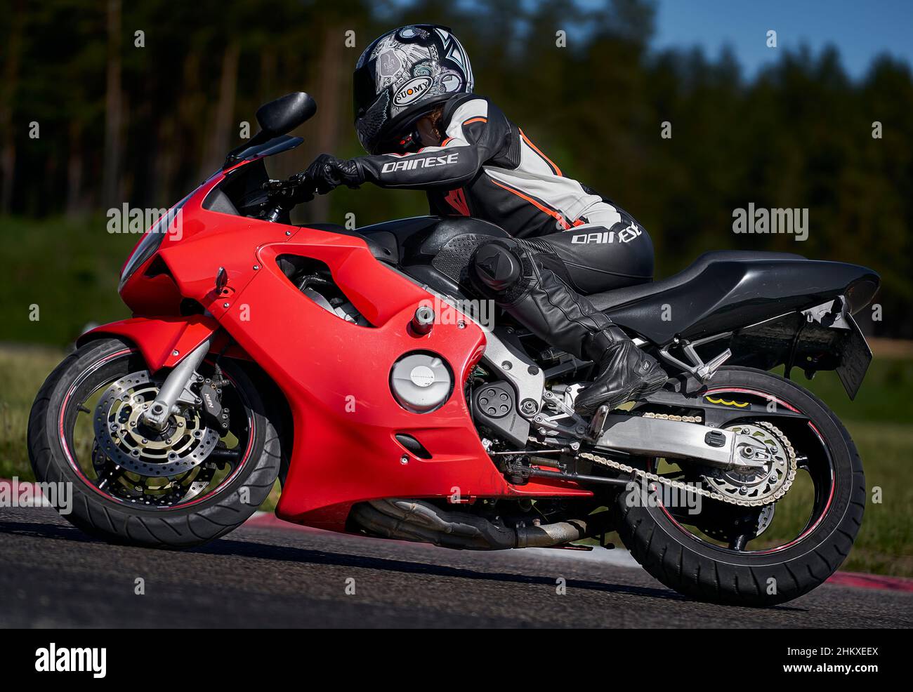Empty bike racing track hi-res stock photography and images - Alamy