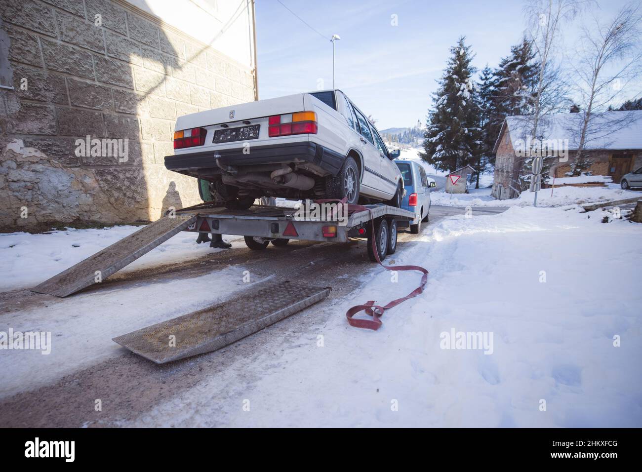 Car loaded up hi-res stock photography and images - Alamy