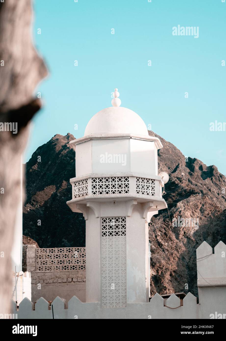 A mosque in Oman Muscat surrounded by mountains Stock Photo - Alamy
