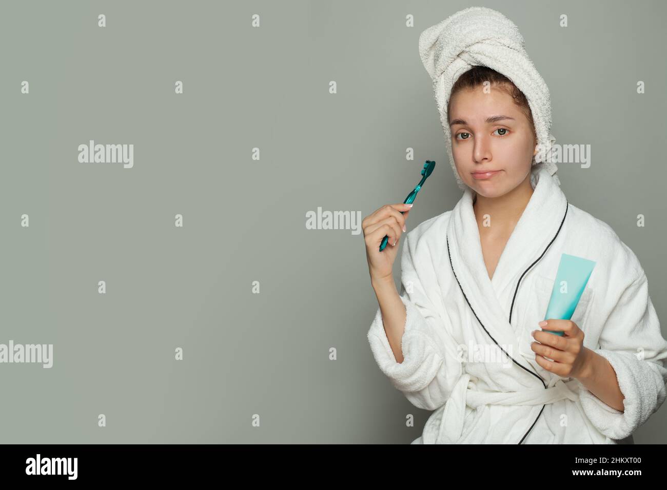 Early morning. Sleepy woman brushing her teeth. Morning routine Stock ...