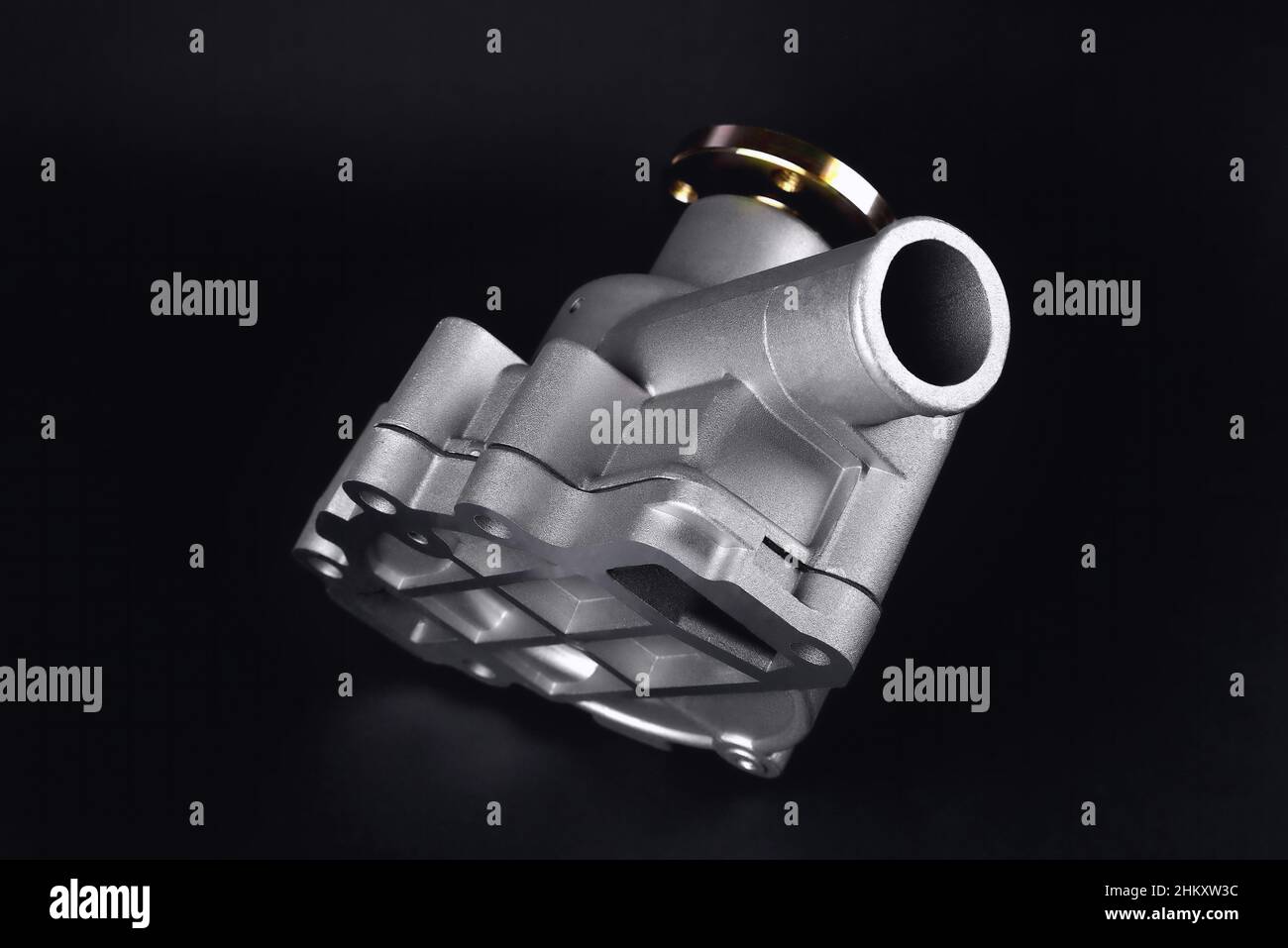 Automotive water pump, pump for pumping the coolant of the truck, part ...