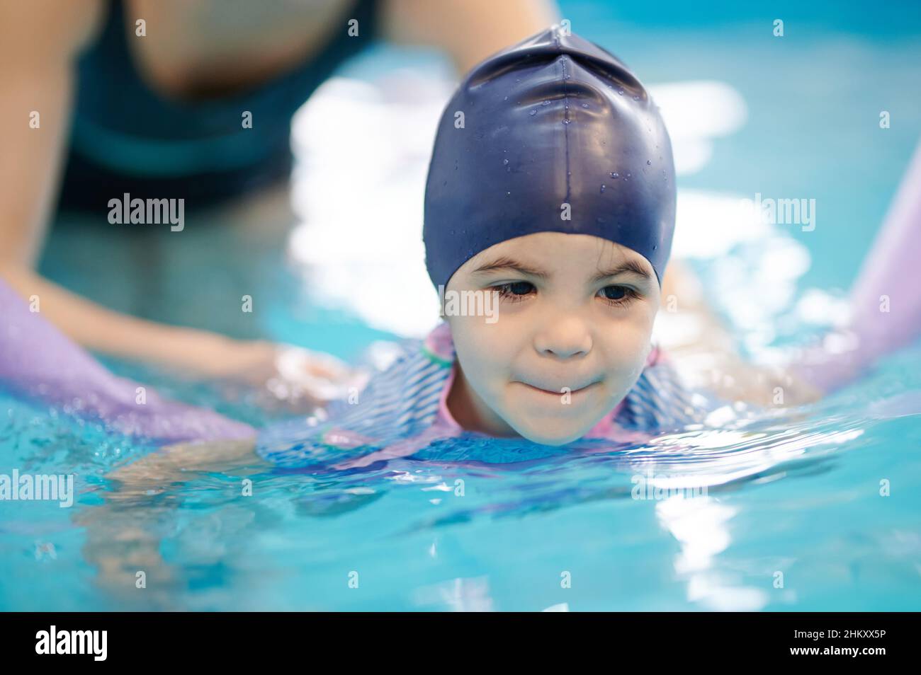 Water face kid hi-res stock photography and images - Alamy