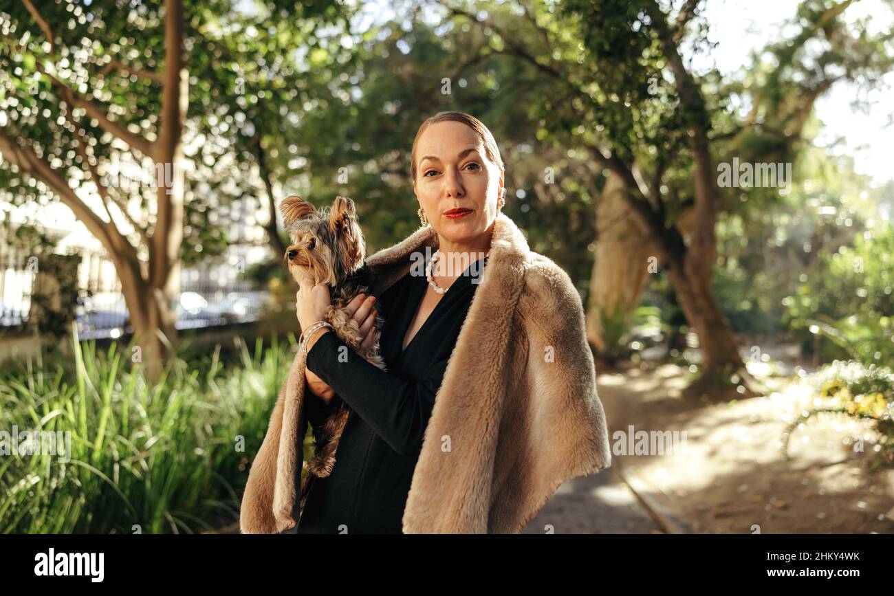 Middle class lifestyle hi-res stock photography and images - Alamy