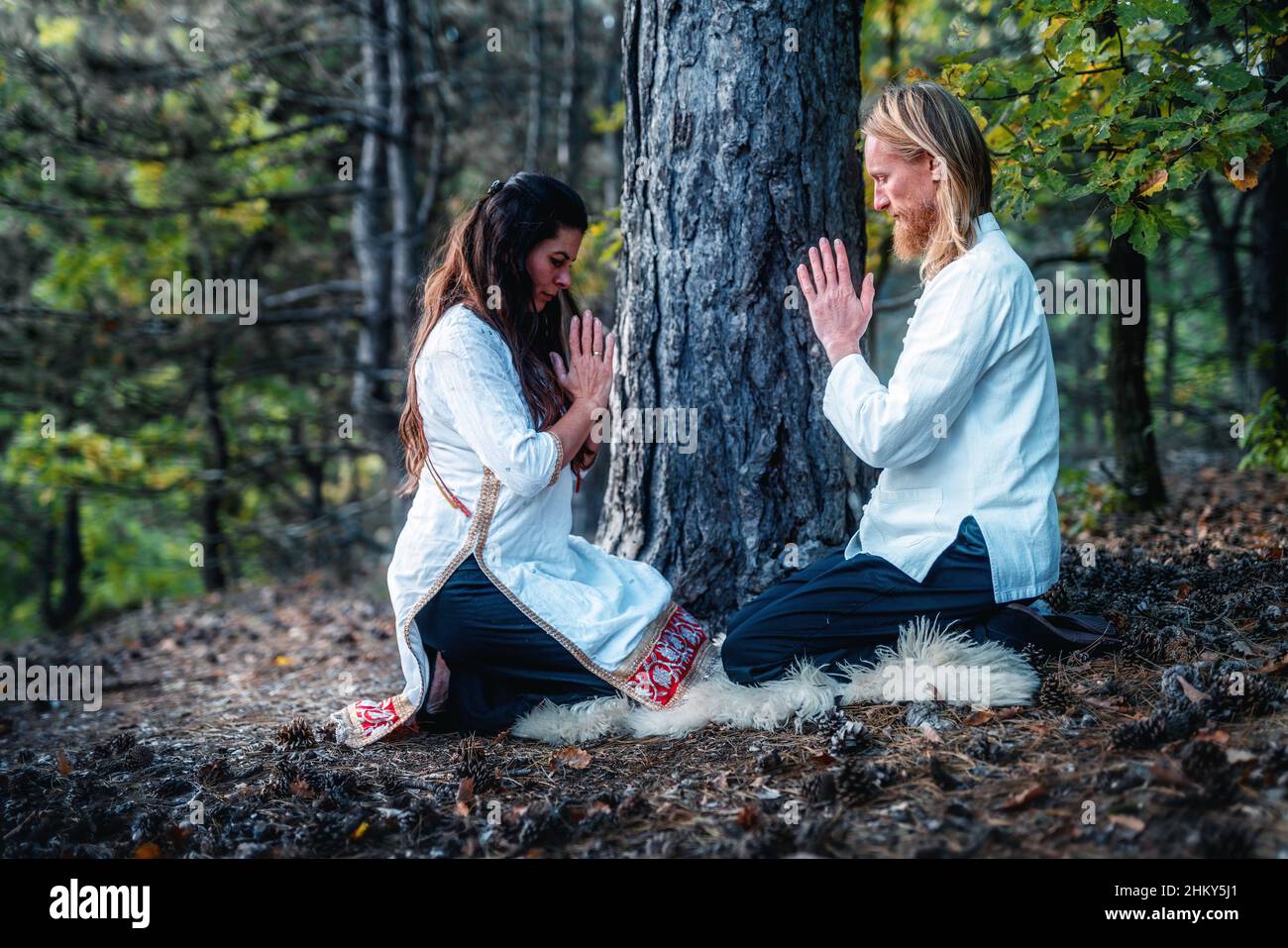medieval man with beautiful medieval woman in outdoor Stock Photo - Alamy