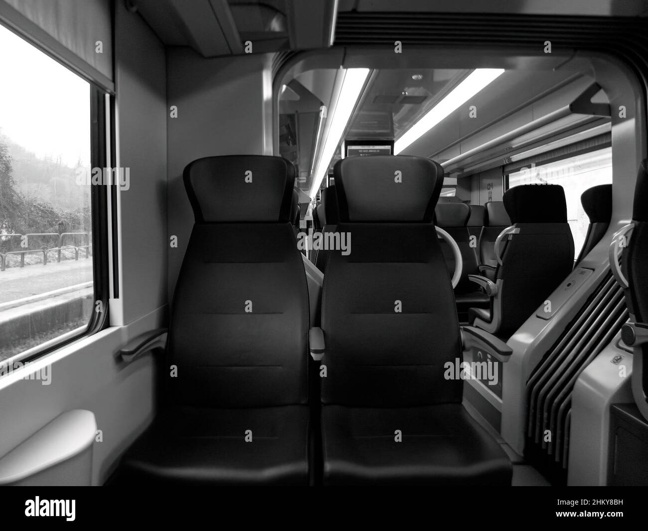 Luxury train car from inside hi-res stock photography and images - Alamy