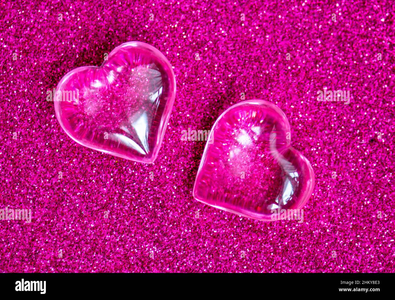 Hands and confetti hi-res stock photography and images - Alamy