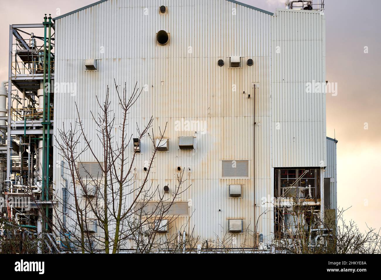 Exterior side wall of chemical processing plant Stock Photo - Alamy
