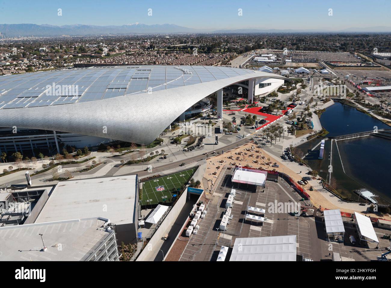 Sofi stadium aerial hi-res stock photography and images - Alamy