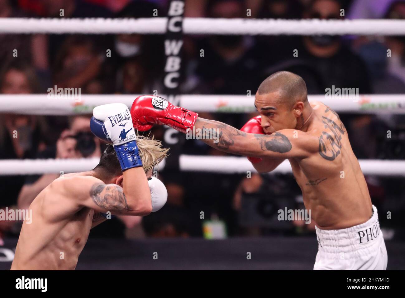 Las Vegas, Nevada, USA. 5th Feb, 2022. LAS VEGAS, NV - FEBRUARY 5: (L-R ...