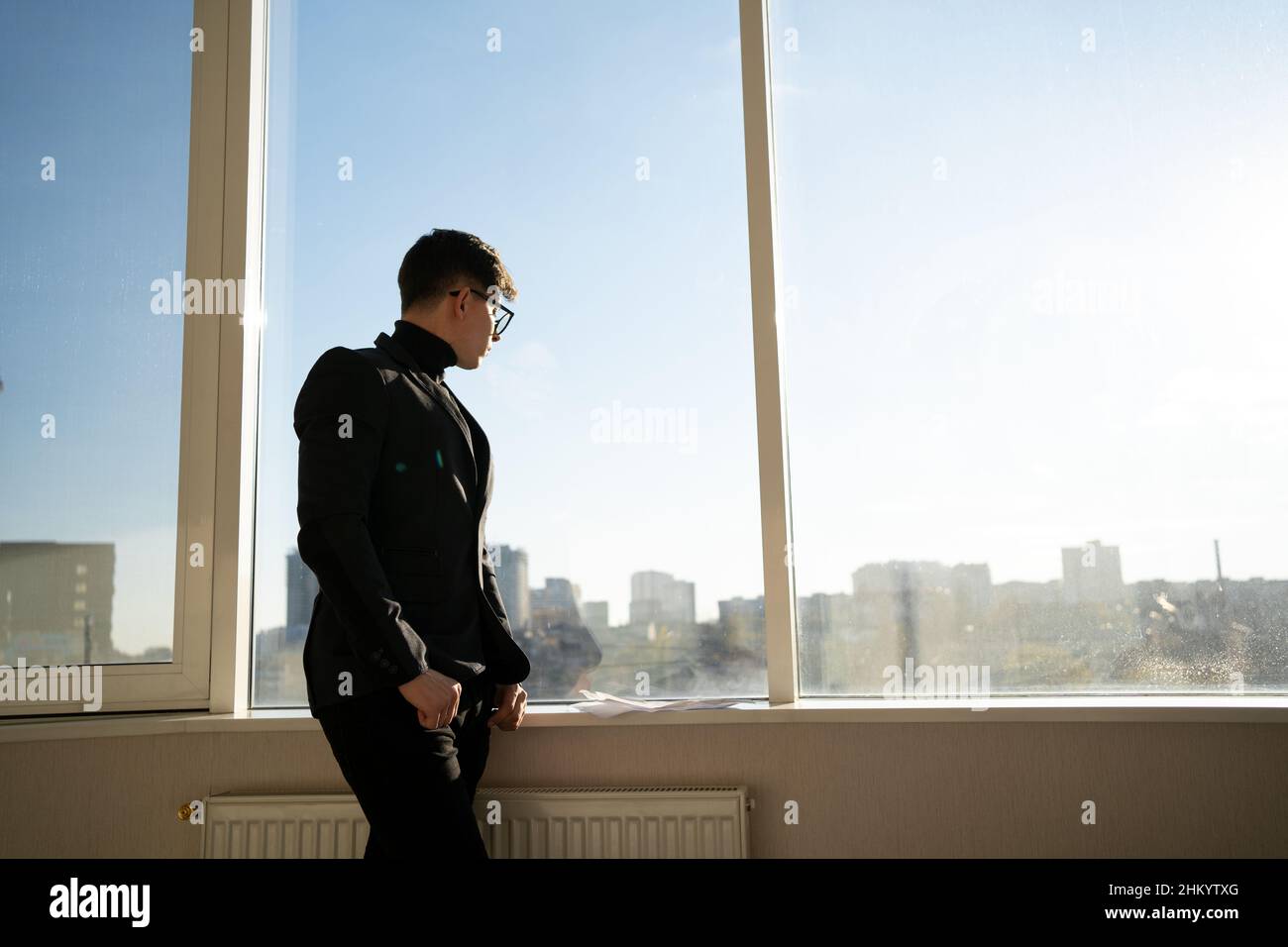 Full length window hi-res stock photography and images - Alamy