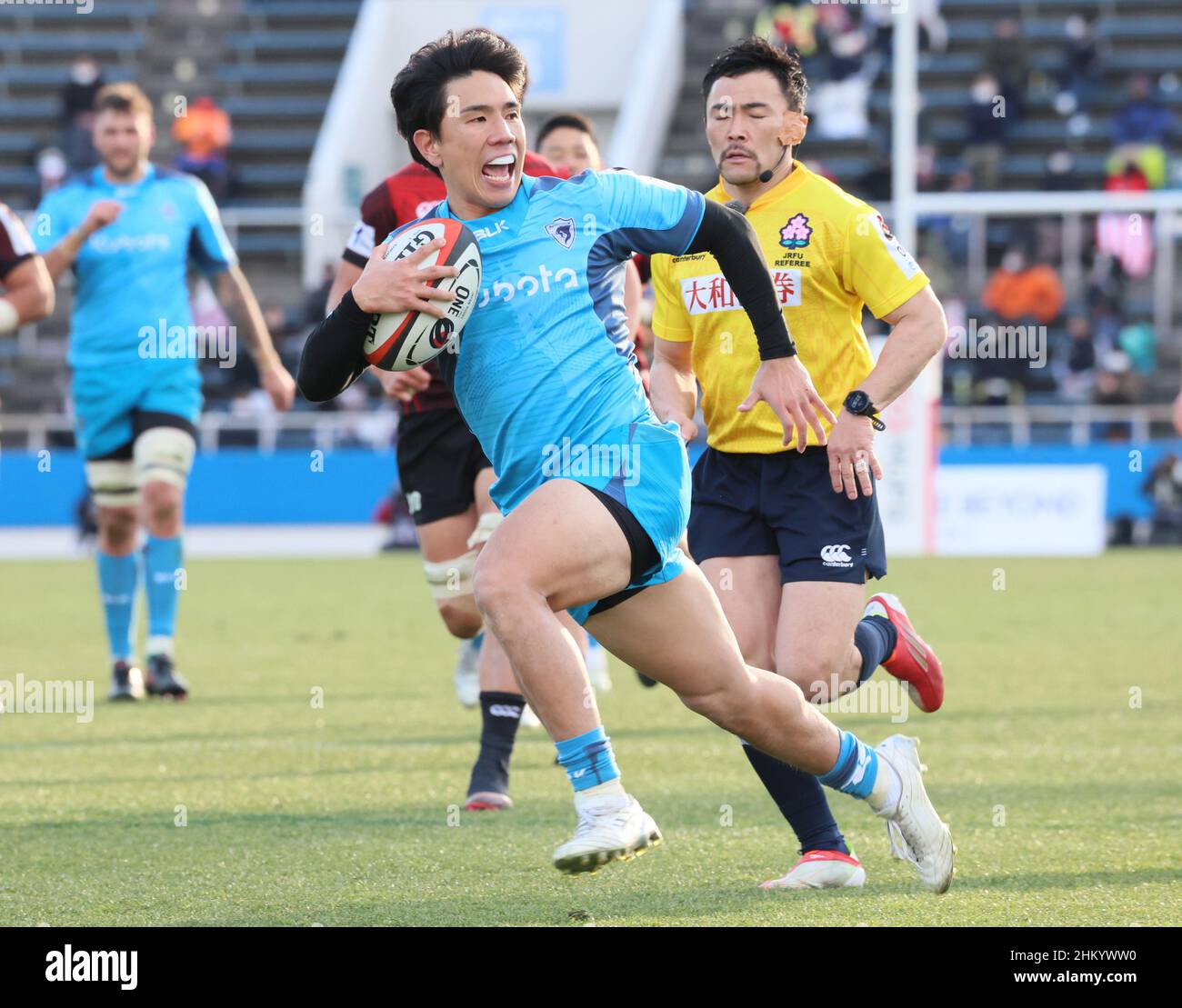 Yokohama, Japan. 6th Feb, 2022. Kubota Spears Funabashi Tokyo-bay scrum ...