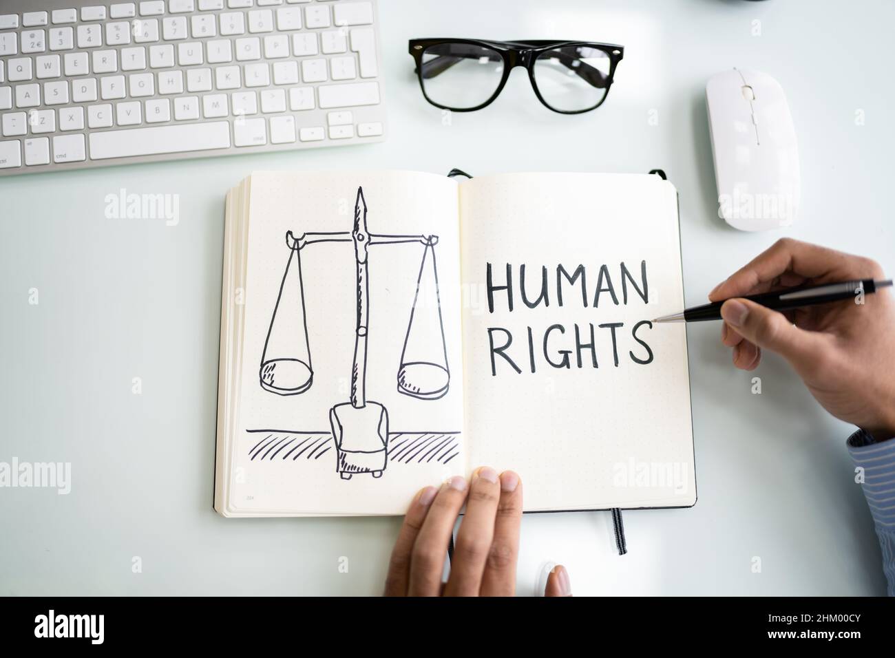 Social human hi-res stock photography and images - Alamy