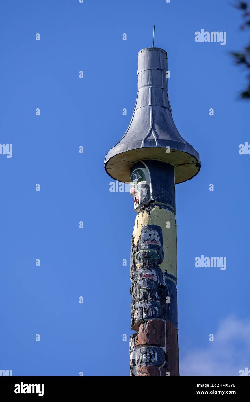 Virginia Water Totem Pole - Windsor Great Park, London Stock Photo - Alamy