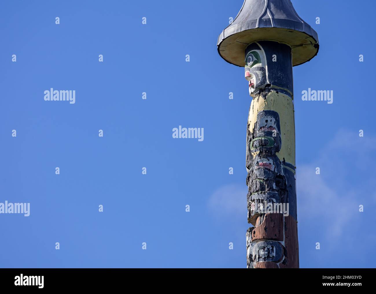 Virginia Water Totem Pole - Windsor Great Park, London Stock Photo - Alamy