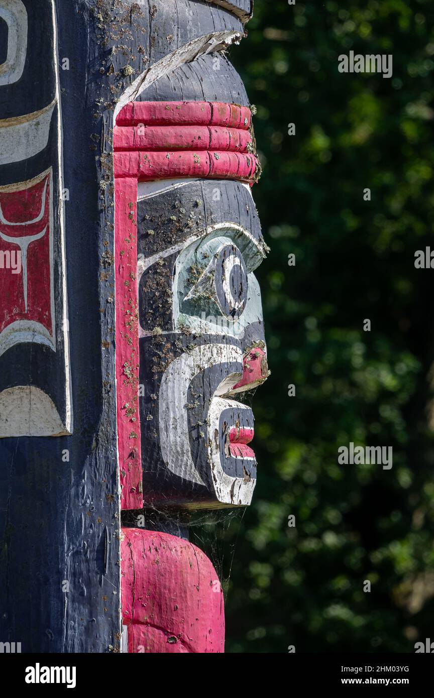 Virginia Water Totem Pole - Windsor Great Park, London Stock Photo - Alamy