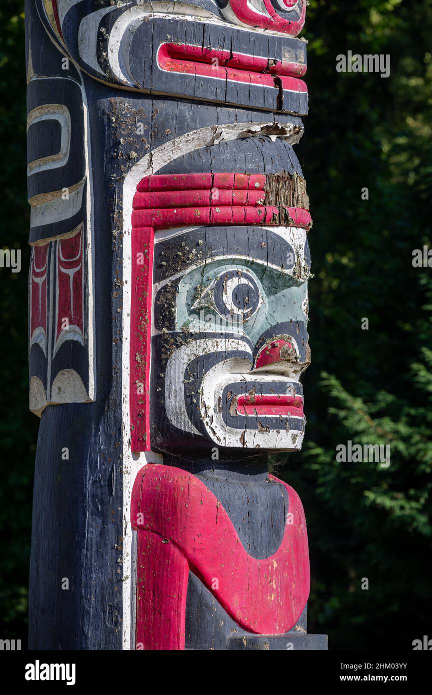 Virginia Water Totem Pole - Windsor Great Park, London Stock Photo - Alamy