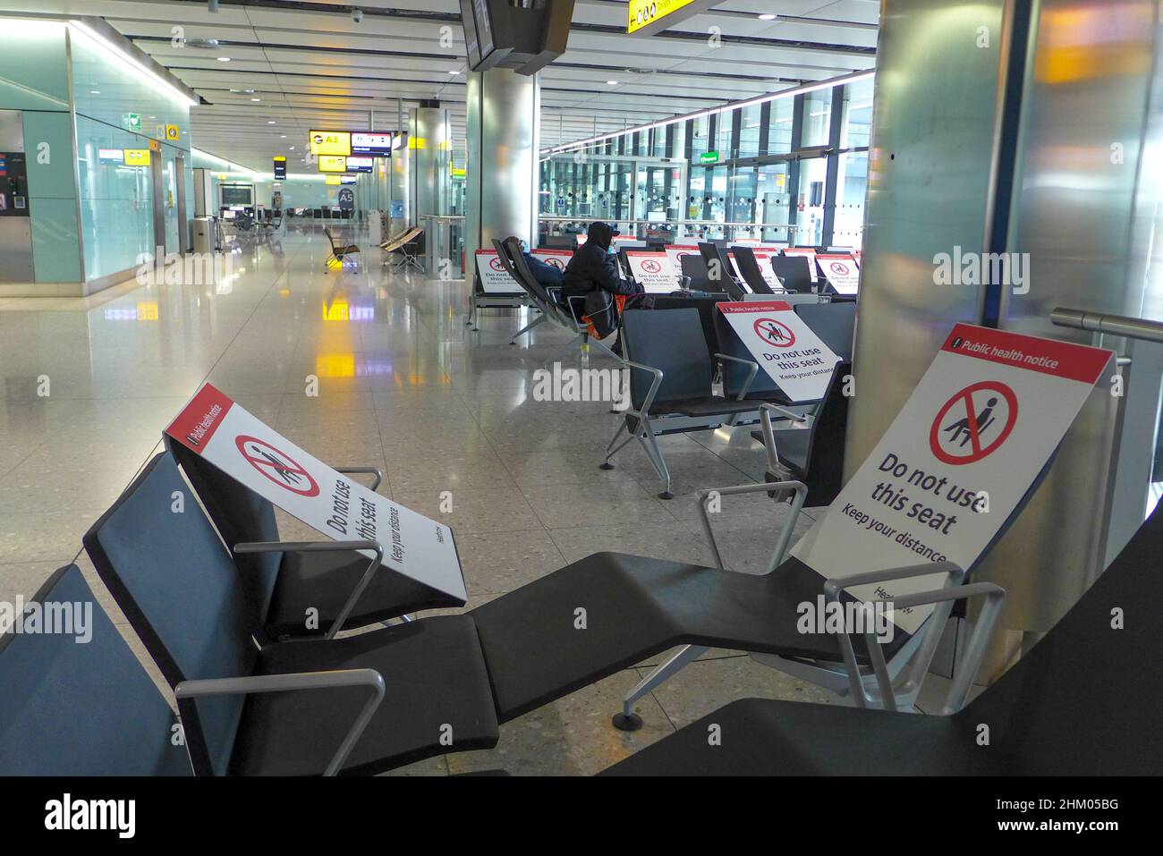 Heathrow airport security gate hi-res stock photography and images - Alamy