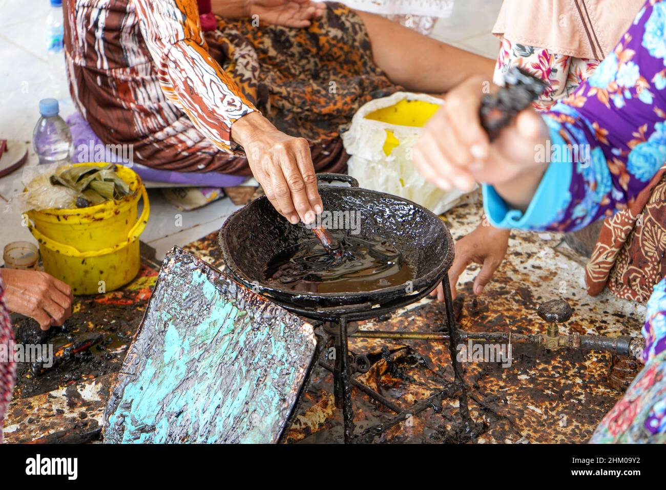 Batik technique hi-res stock photography and images - Alamy