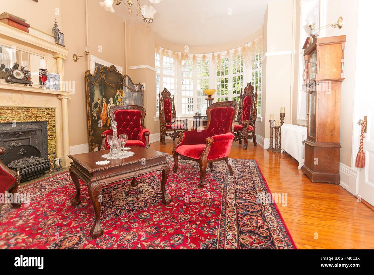 High class house hi-res stock photography and images - Alamy