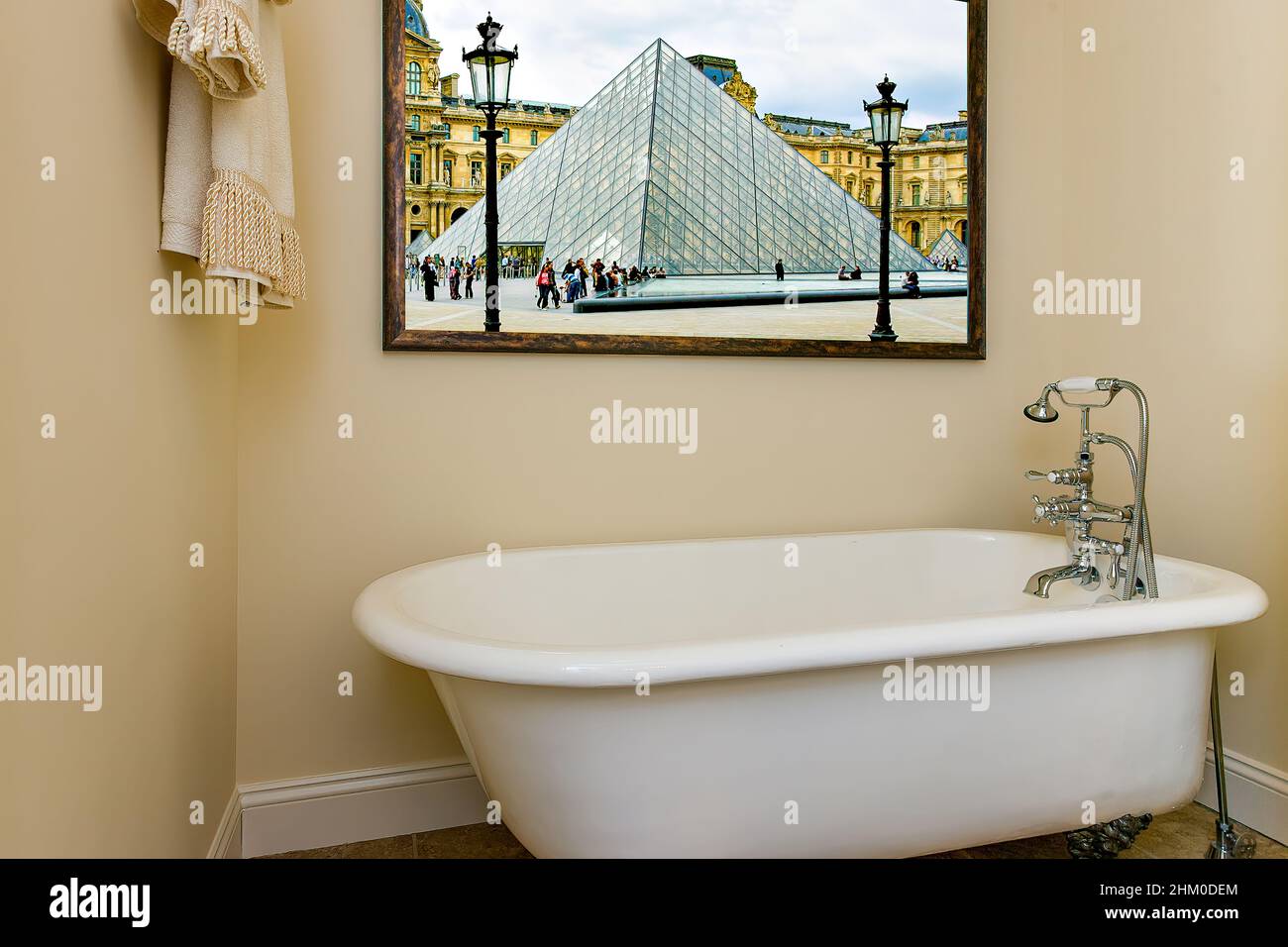 High end interiors hi-res stock photography and images - Alamy