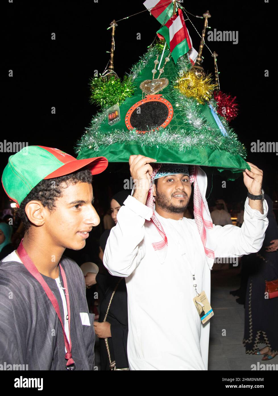 Saudi Arabian traditional music and Dance Stock Photo - Alamy