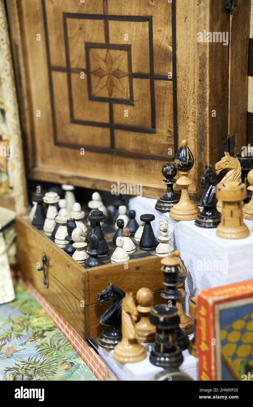 Museum chess hi-res stock photography and images - Alamy