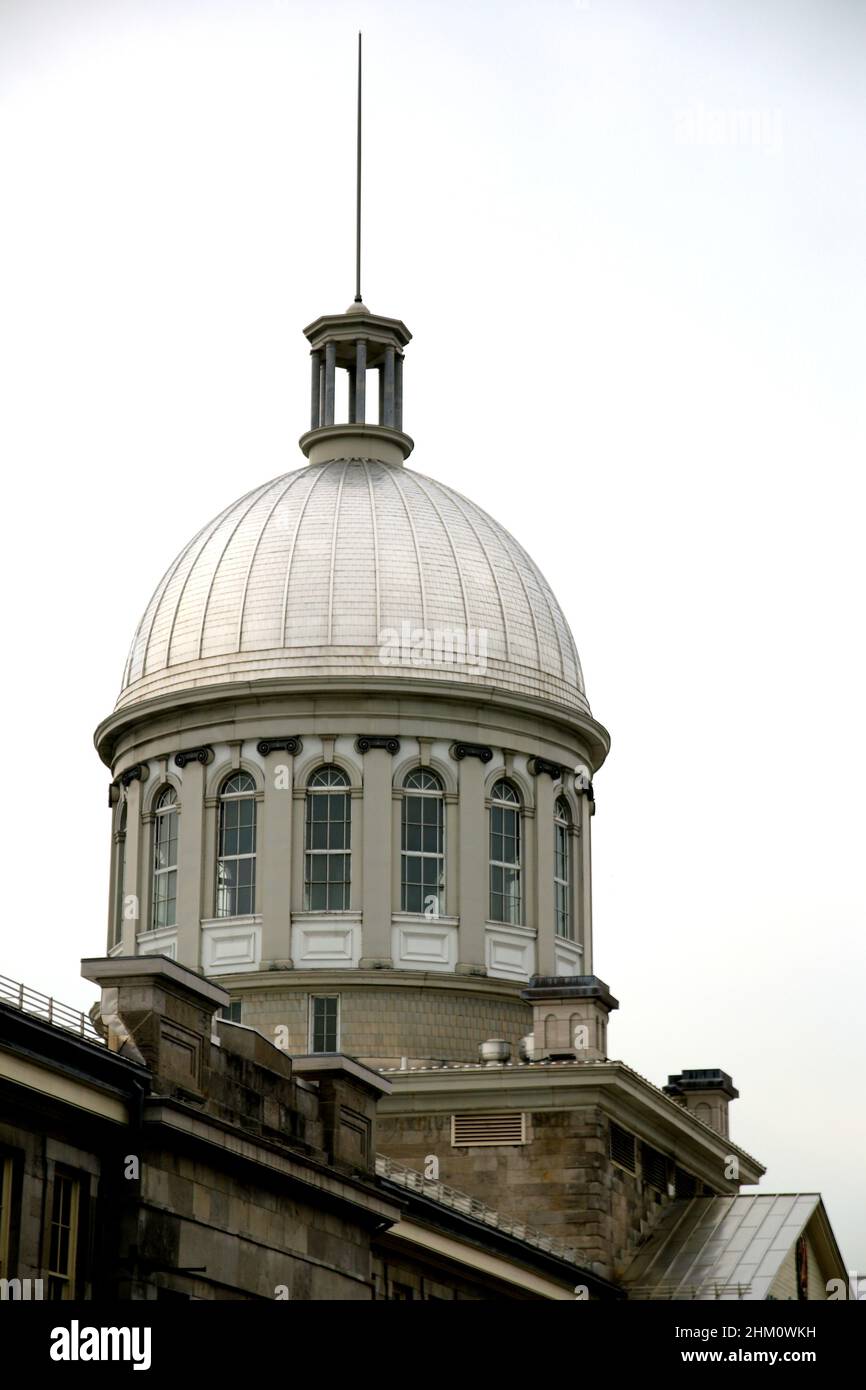 There are scenic buildings in Montreal Stock Photo - Alamy