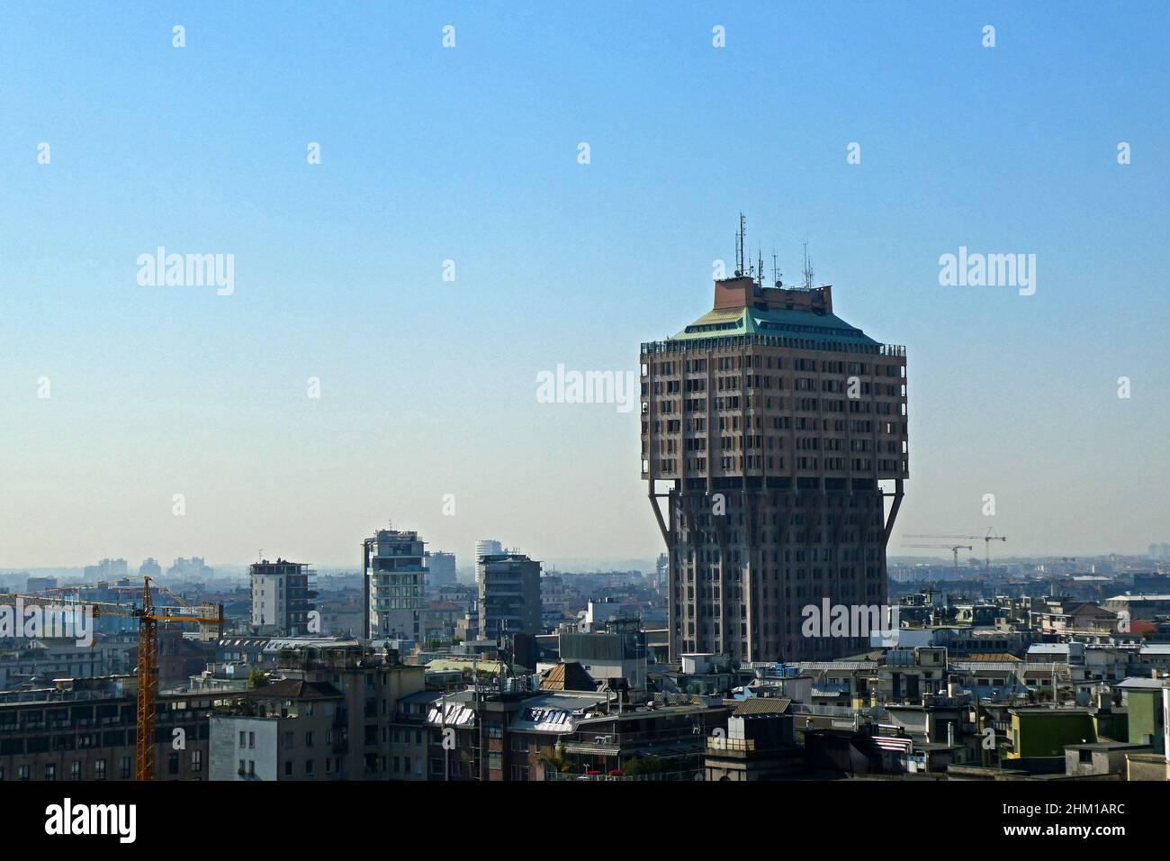 Piazza velasca milano hi-res stock photography and images - Alamy