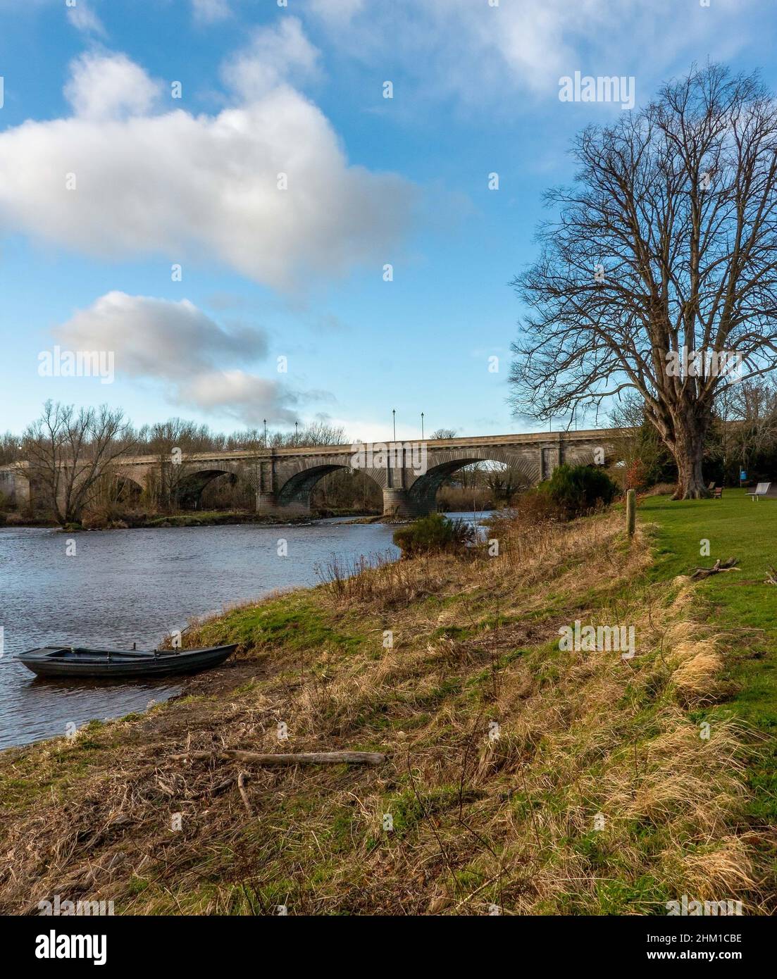 Bridge over the River Tweed at Kelso in the Scottish Borders, Scotland ...