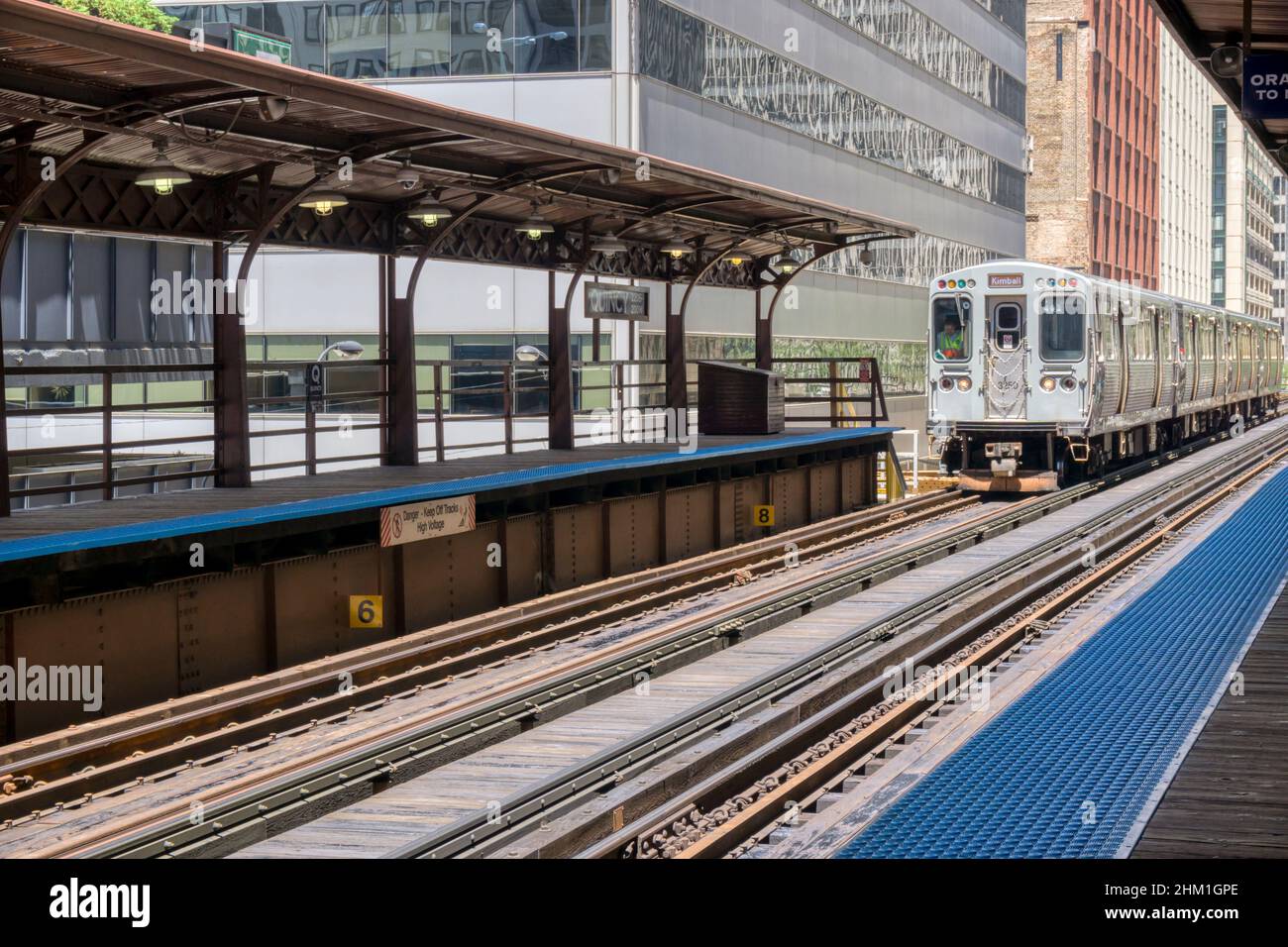 Chicago el track trains hi-res stock photography and images - Alamy