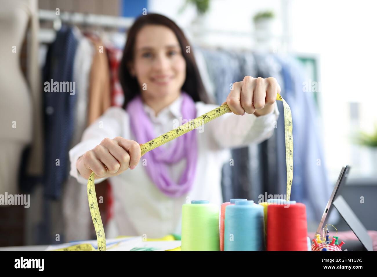 Taking measurements hi-res stock photography and images - Alamy