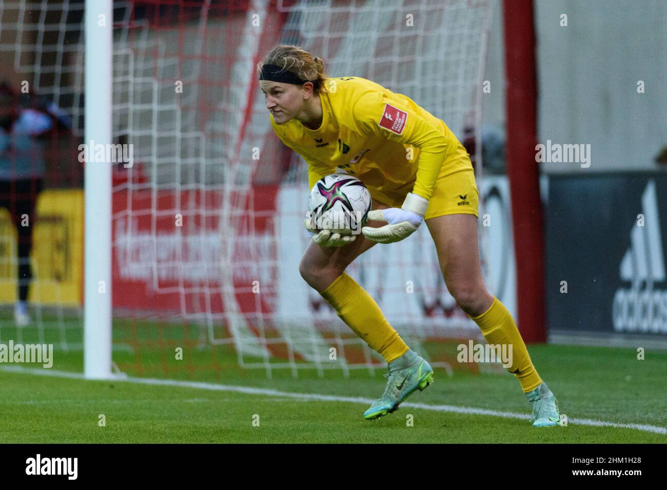 Sarah lisa hi-res stock photography and images - Alamy