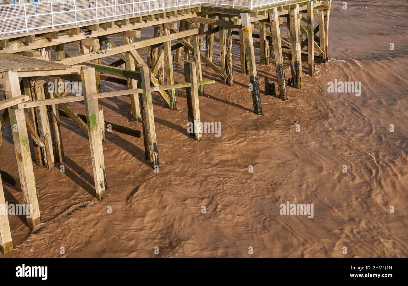 Jetty supports hi-res stock photography and images - Alamy