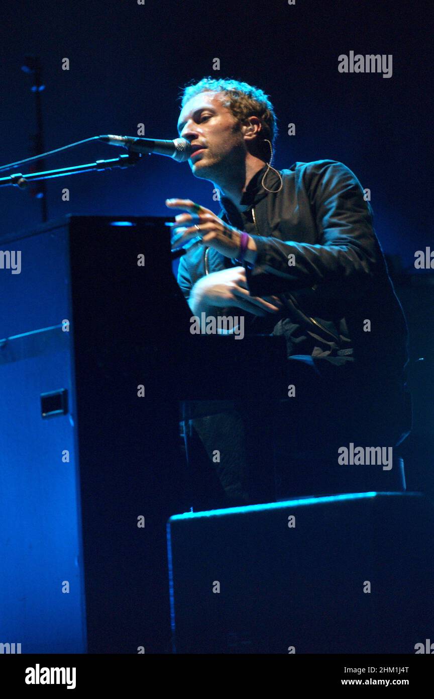 Coldplay a rush of blood to the head the hi-res stock photography and ...