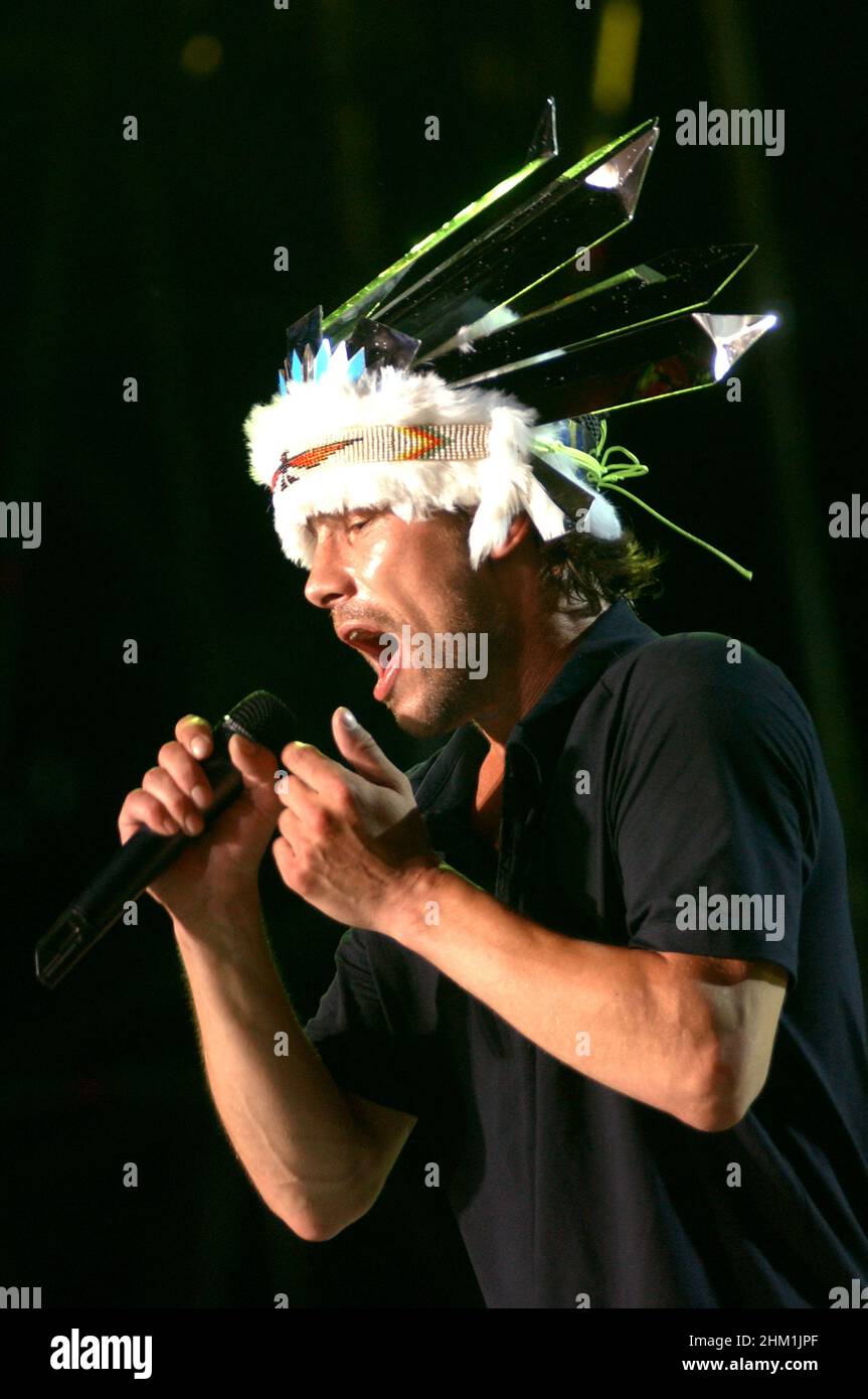 Verona Italy 2002-06-08 : Live concert of the Jason Kay , singer of the ...