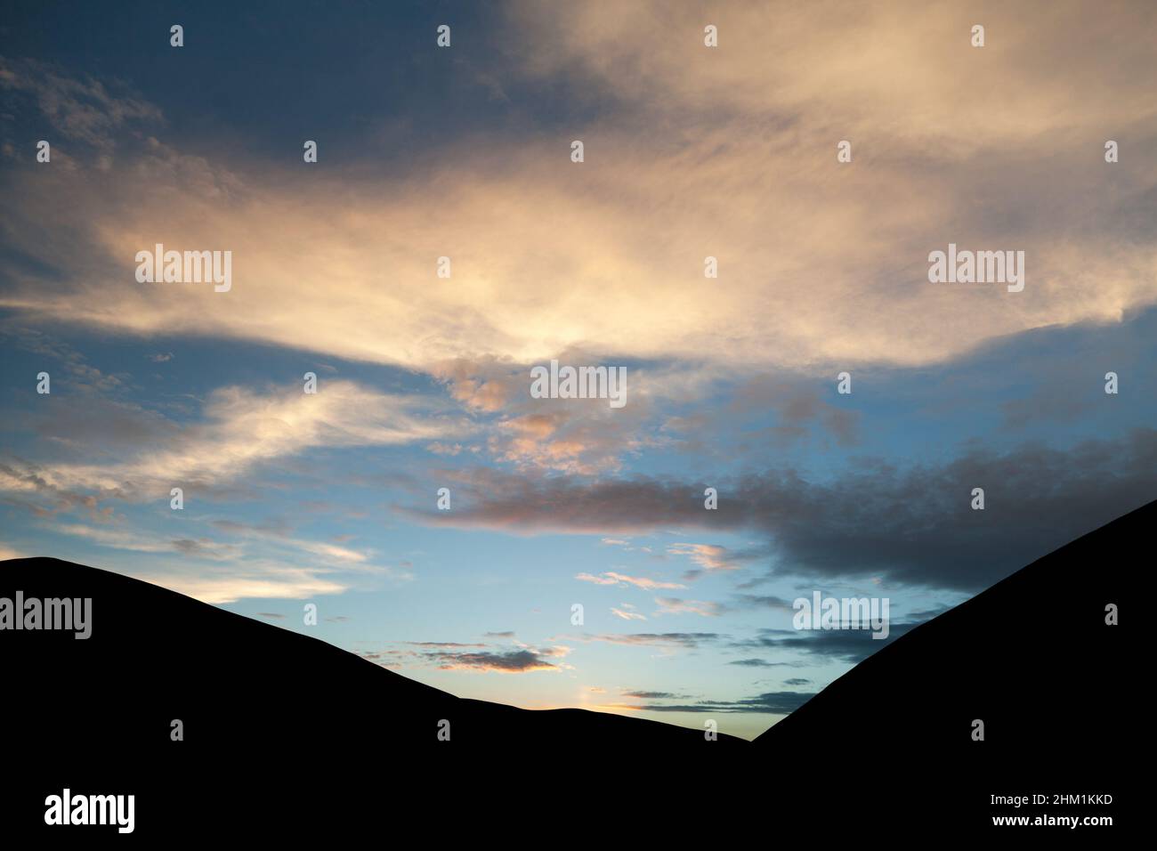 Evening sky line hi-res stock photography and images - Alamy