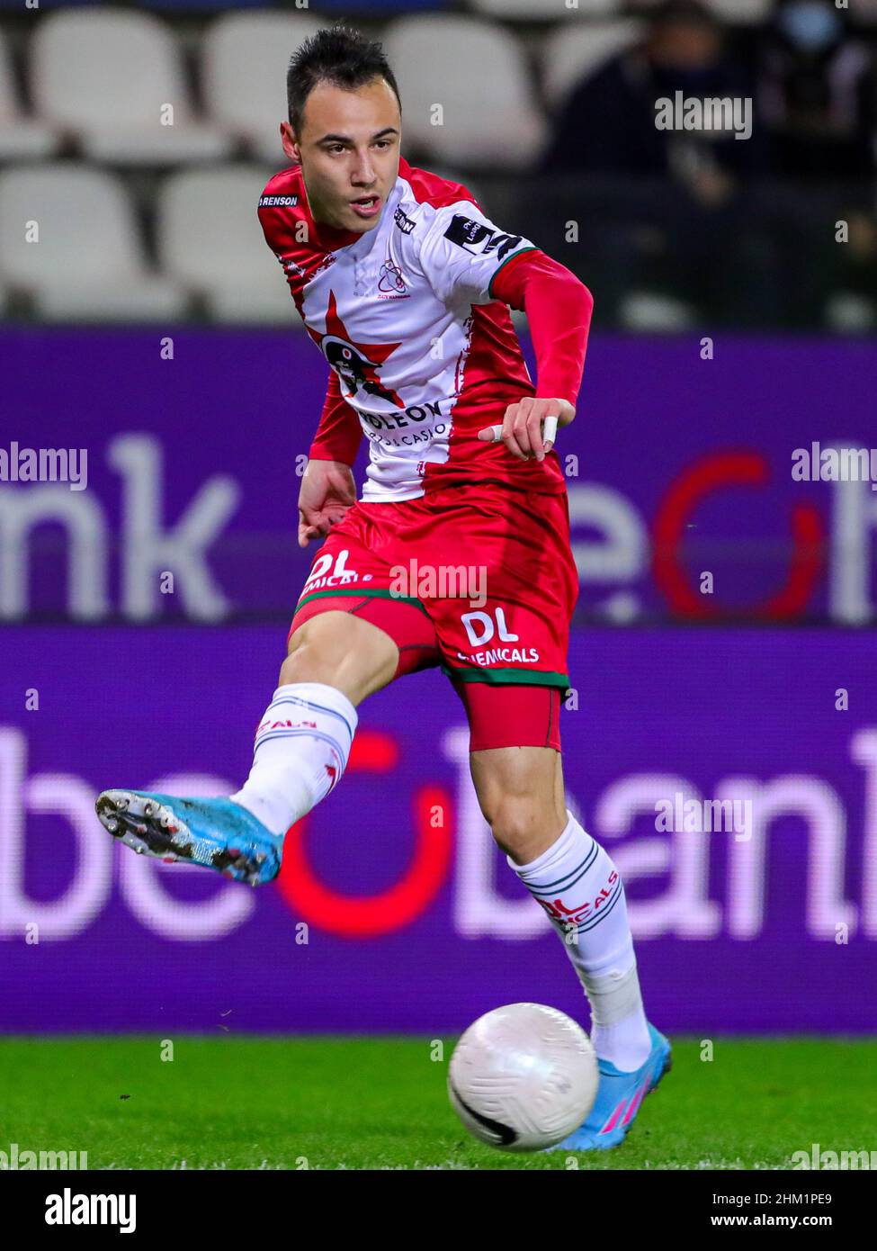 Dion cools hi-res stock photography and images - Alamy