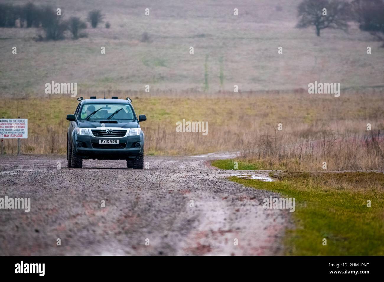 Black toyota hilux hi-res stock photography and images - Alamy