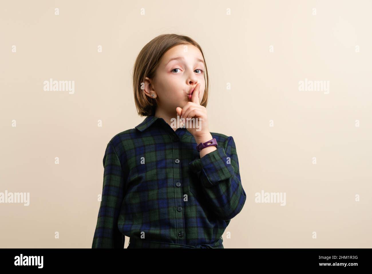 Keep children quiet hi-res stock photography and images - Alamy