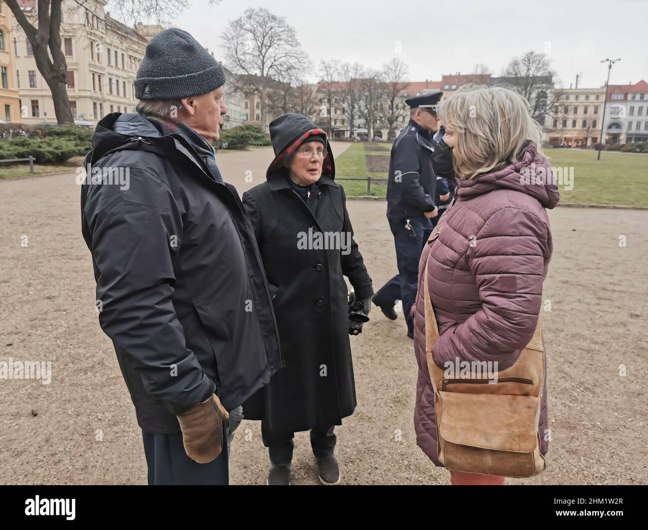 Ex-Oberbürgermeister Rolf Karbaum mit Ehefrau Gabriele und Eveline ...