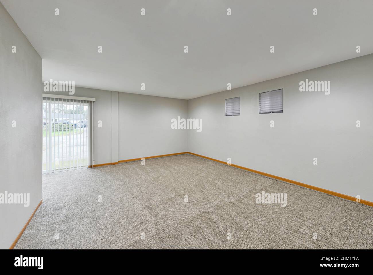 Modern residential empty living room interior Stock Photo - Alamy