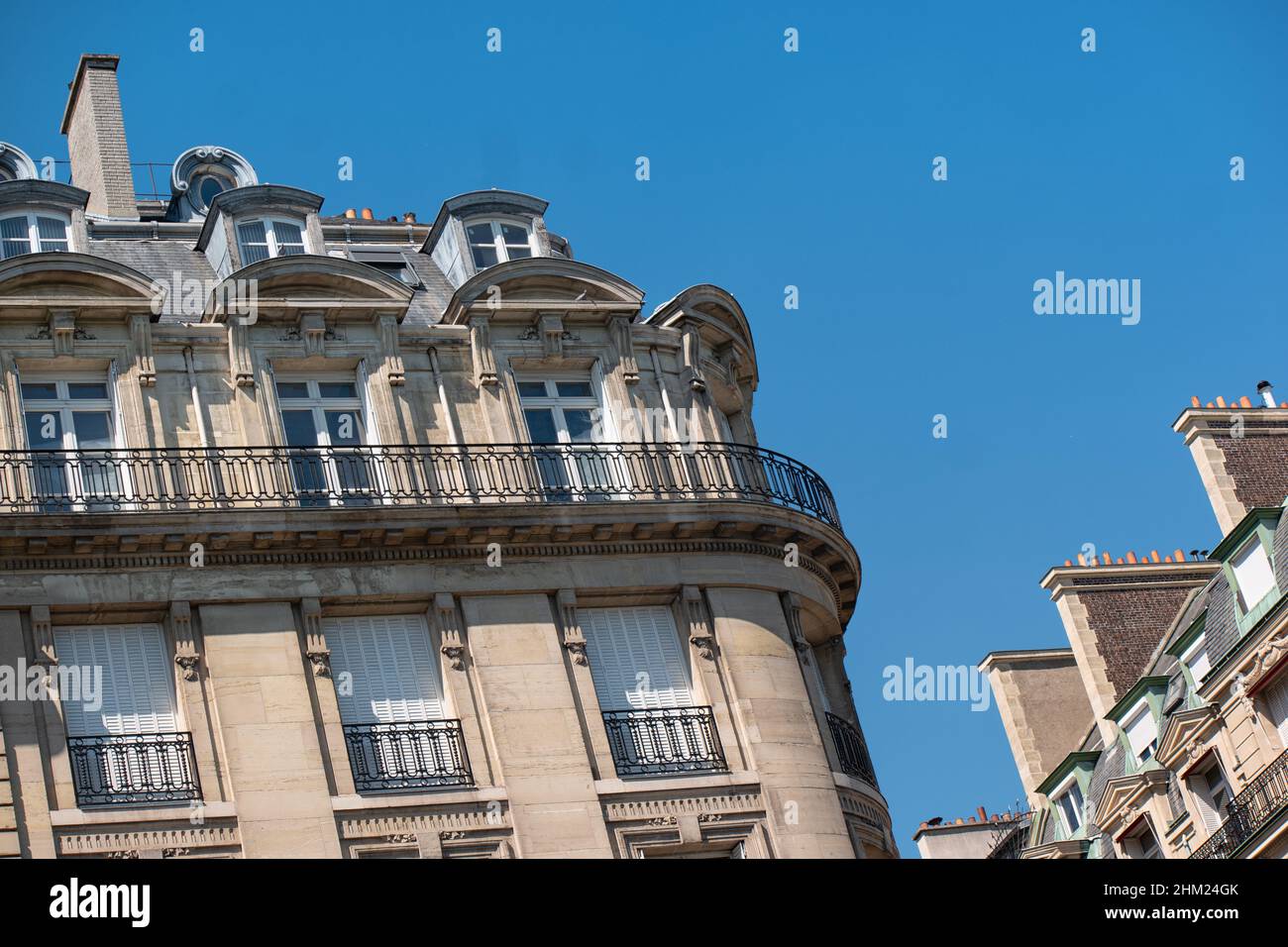 Paris, beautiful Haussmann buildings in a chic area of the french ...