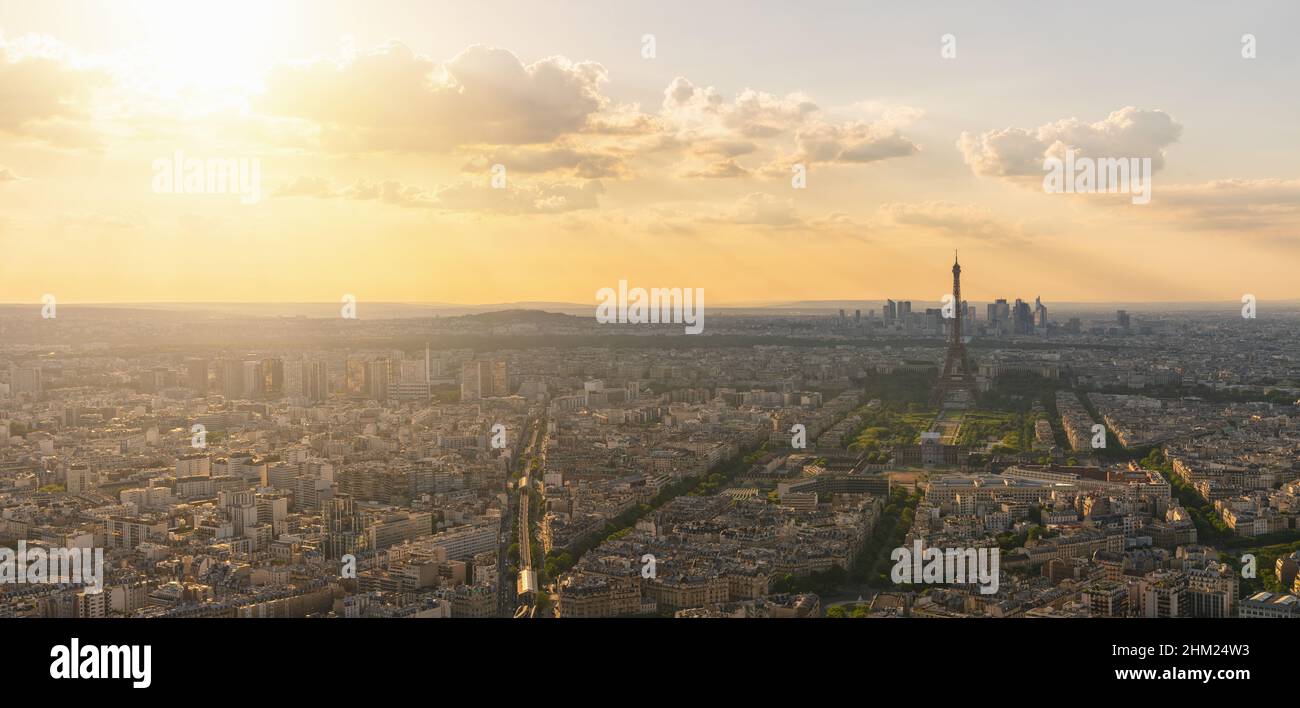 Paris Skyline at sunset with Eiffel Tower Stock Photo - Alamy