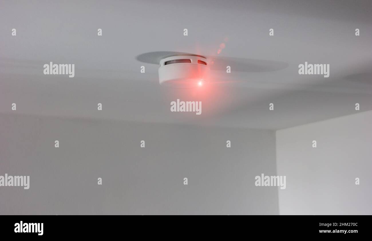 Mounted on roof hi-res stock photography and images - Alamy