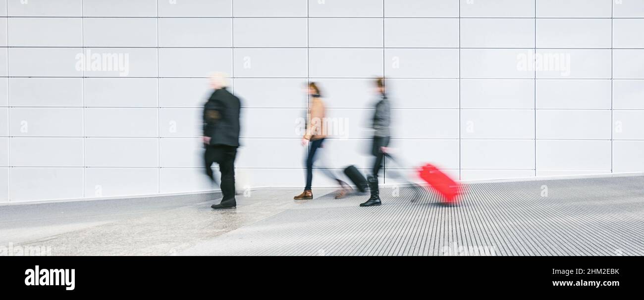 Woman and rushing crowd hi-res stock photography and images - Alamy