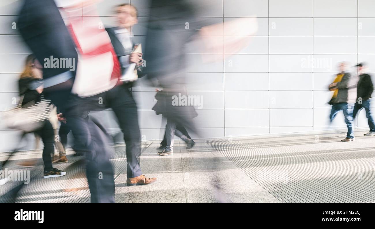 Large crowd of people walking hi-res stock photography and images - Alamy