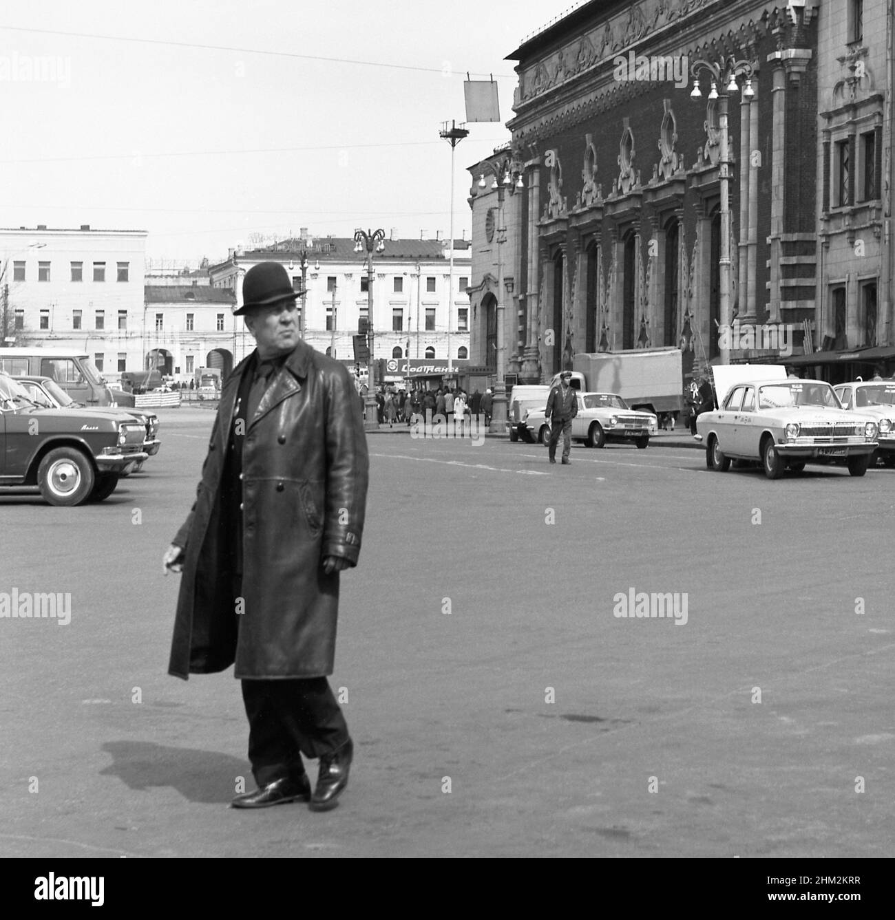 Street scene, Moscow, Russia, USSR, April 1976 Stock Photo - Alamy